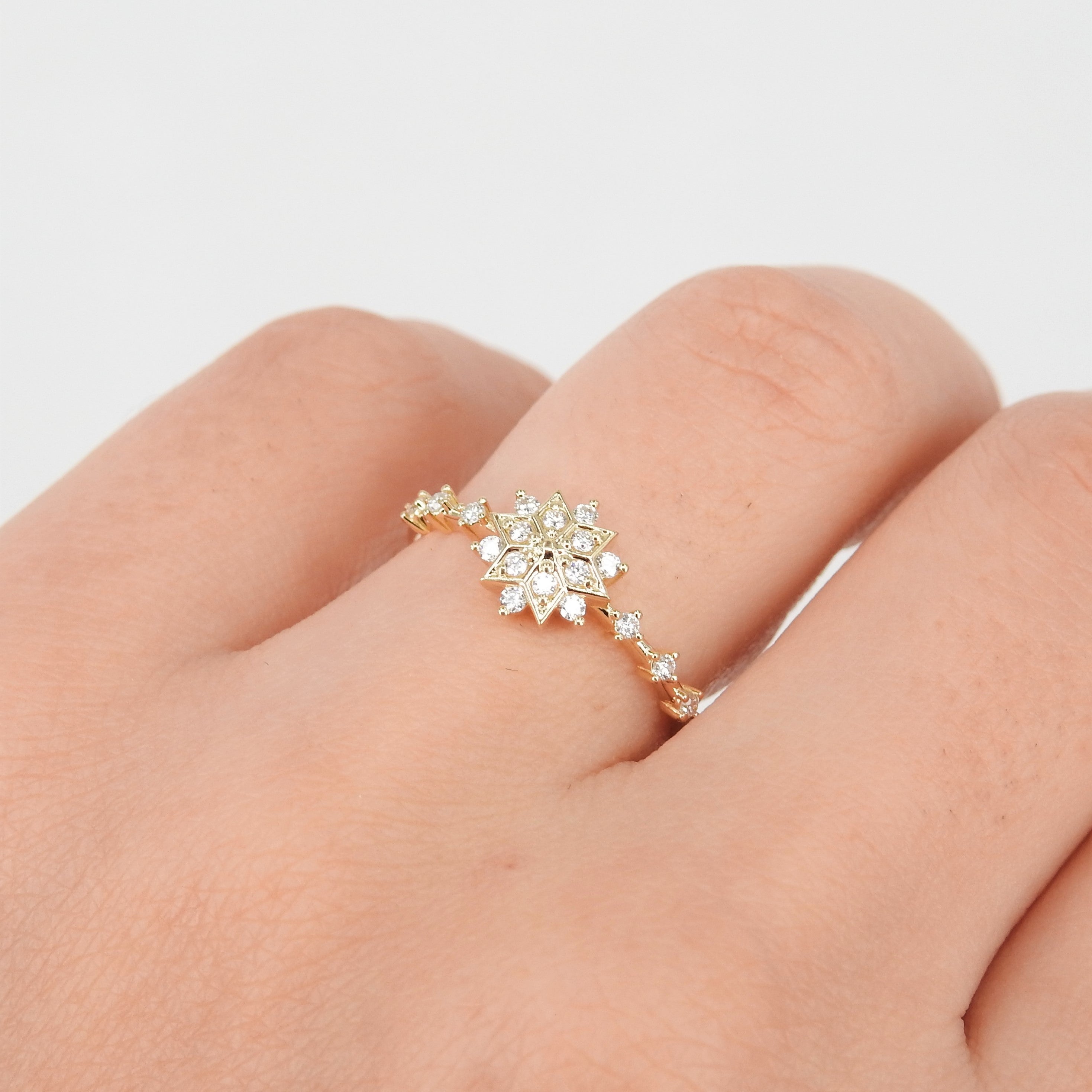 Snow Flake Genuine Diamond Ring – NaturalGemsAtelier